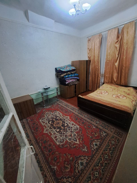 Chirchiq shahar navoiyda 2 xonali uy ijaraga beriladi