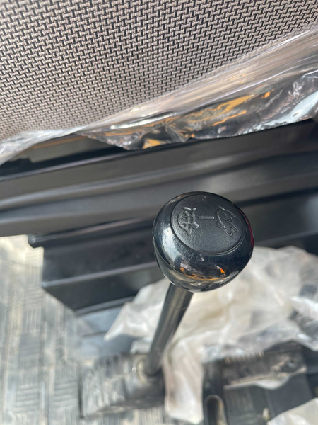 Фронтальный погрузчики XCMG LW 330FN 2.1м/куб