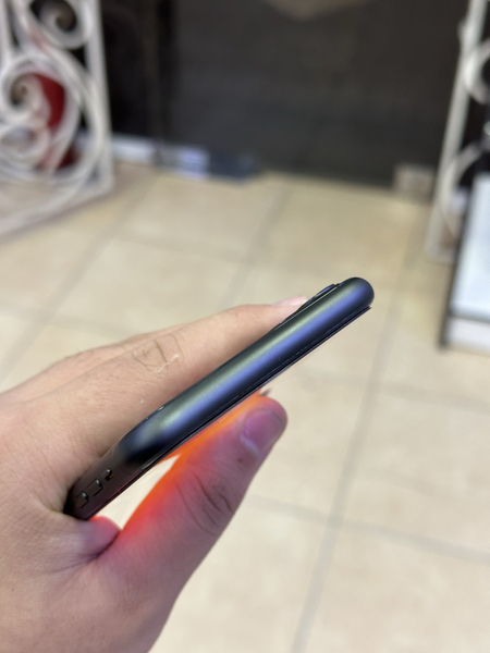 Iphone 11 idealll 233$