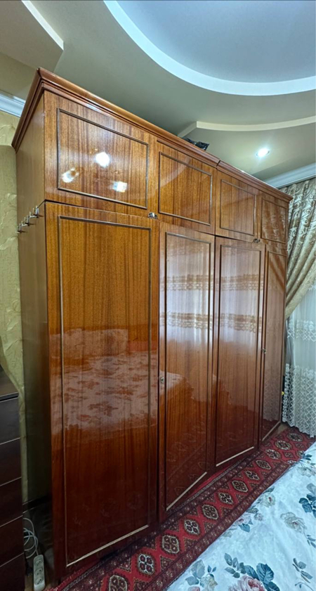 Mebel shkaf sotiladi