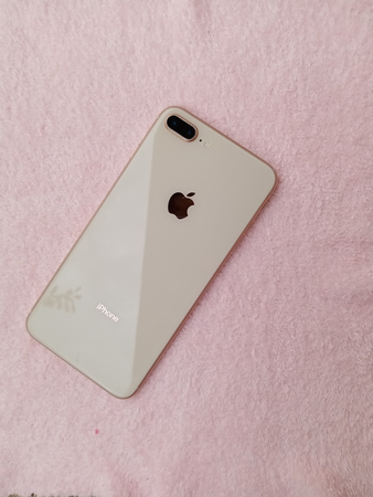 Apple iPhone 8 Plus