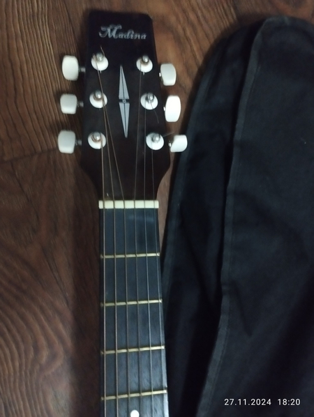 Gitara гитара satiladi taza gitara 38 lik gitara