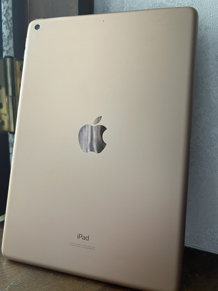 Apple ipad 8th gen 32гб + pencil
