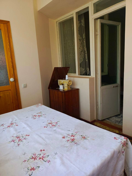 Chilonzor 12 kv 4 xonali hamma sharoitlar bor 550$ razdelni