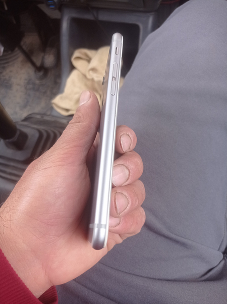 Iphone 6 sotiladi