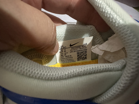 В наличии красовки от nike