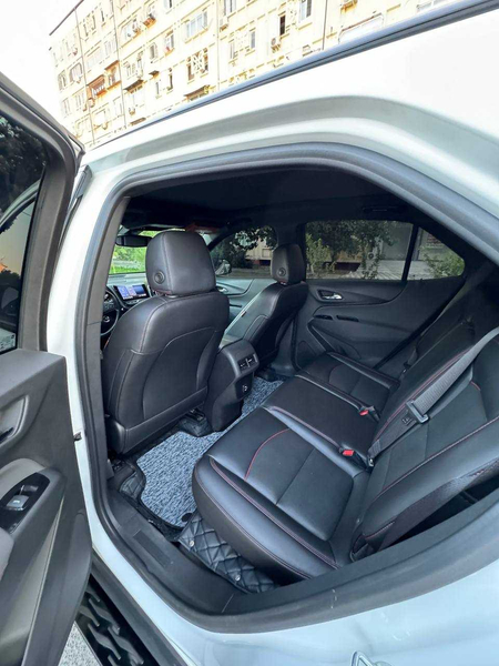 Chevrolet EQUINOX RS