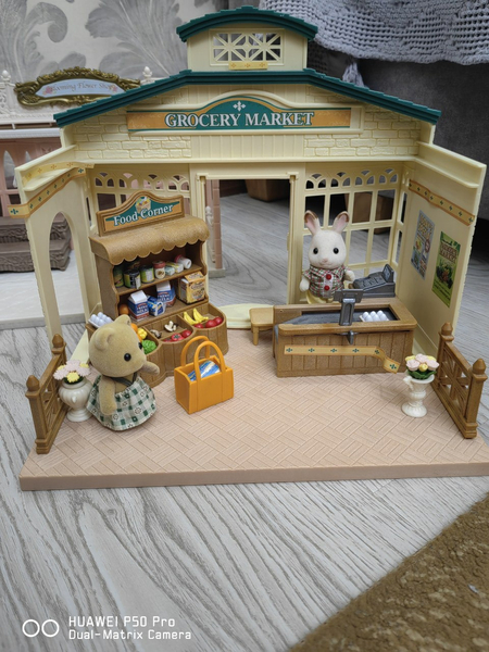 Продаются 3   набора детских игрушек  семейка Sylvanian
