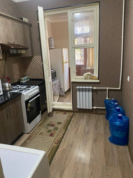 продается трехкомнатная квартира,в седьмом микрорайоне