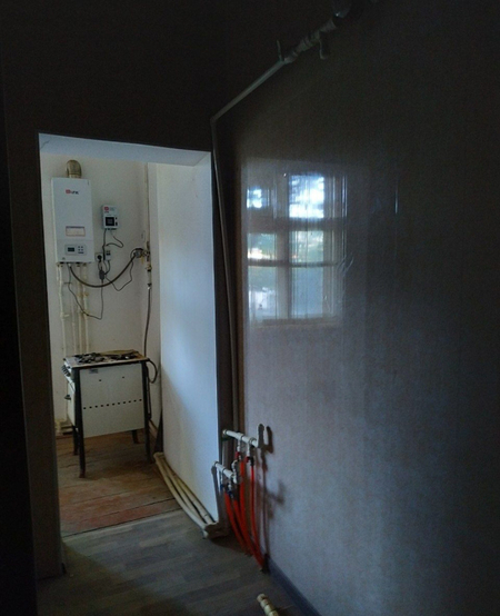 Продается 2 ком. кв. (Нежилой) под аптеку, магазин, офис и т.д