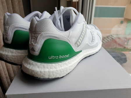 Adidas Ultraboost Supernova DNA