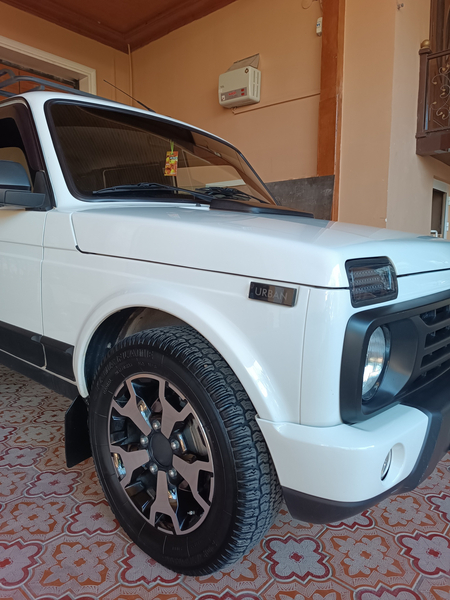 Нива URBAN 4x4 sotiladi