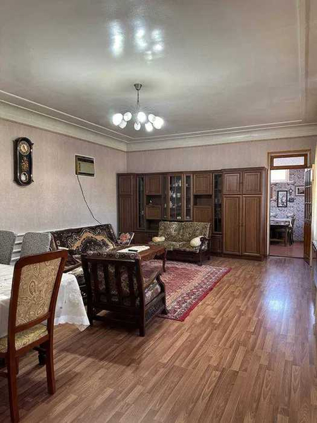 Срочно сдается дом в Яшнабадском районе.