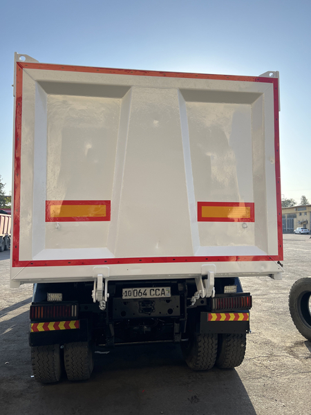 Howo sinotruk 336 golden priss