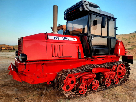 Трактор ВТ 150 ДТ 75
