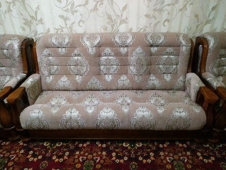Yumshoq mebel sotiladi chinor 100%chinor daraxtidan