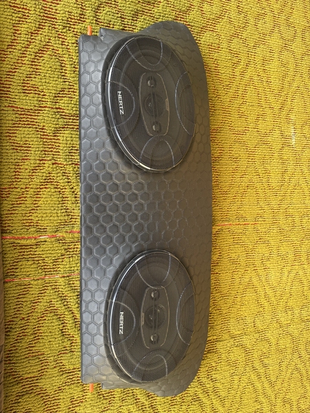 Hertz spark orqa polka