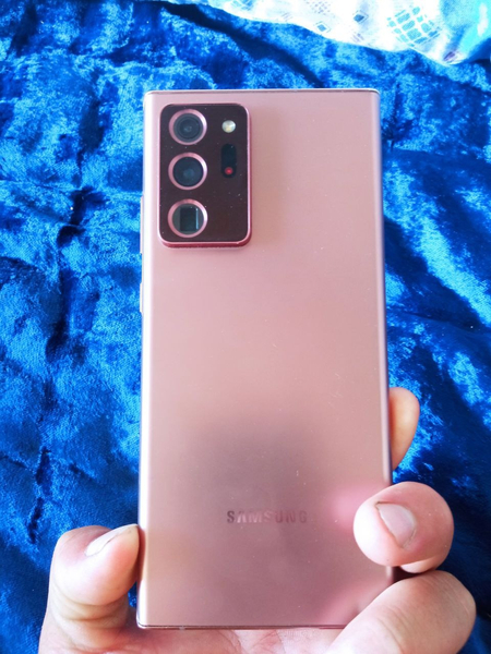 Telefon samsung NOT 20 ULTRA 5G srochni sotiladi