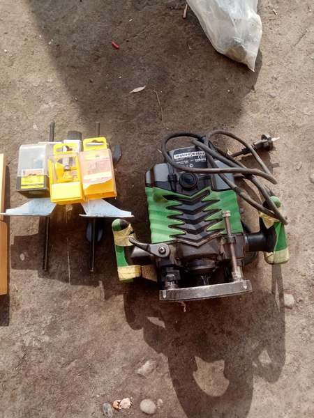Qo'l frezer yangi