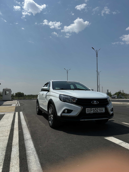 Lada Vesta SW Cross 2021 комплектация Full