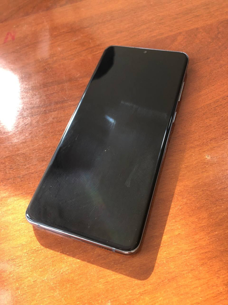 Samsung Galaxy S20 ultra 
12/256Gb
Batare5000m.a.h
Imei ofitsalni