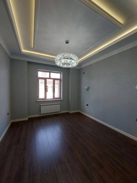 Продается Евро дом Ор-р: Домбрабад 450м2