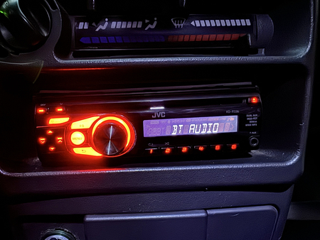 Продам мафон Jvc indonesia KD-R326 Bt