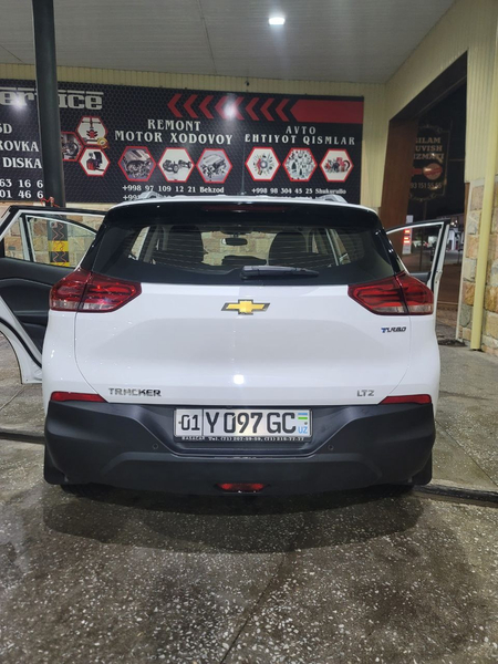 Tracker-2 LTZ Sotiladi