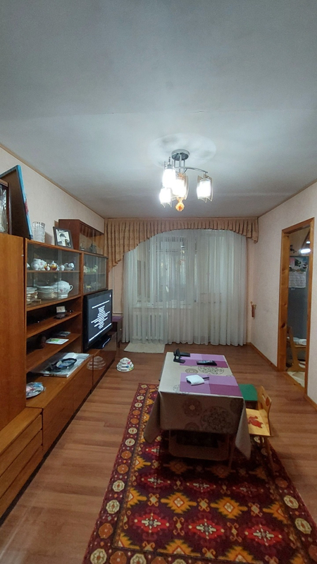 Продаётся 3-х комнатная квартира Сергели, массив Строитель, метро