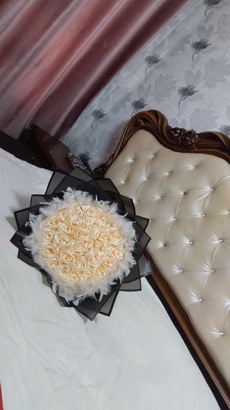 Роза атлас. Atlas rose
