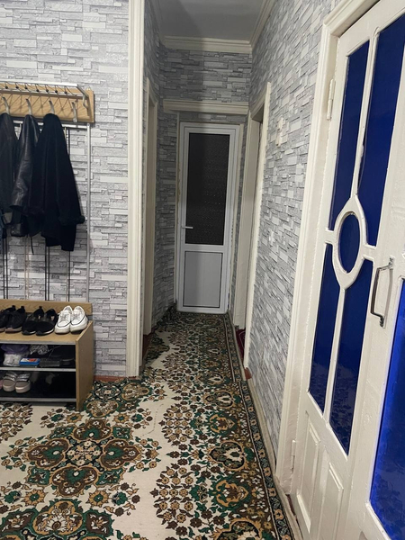 Срочно продаётся 2 ком 77 серия на 4 этаже мархабо