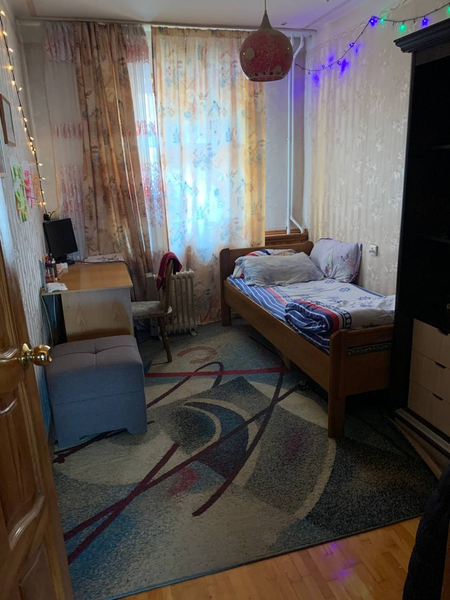 Продаю 4комнутную квартиру