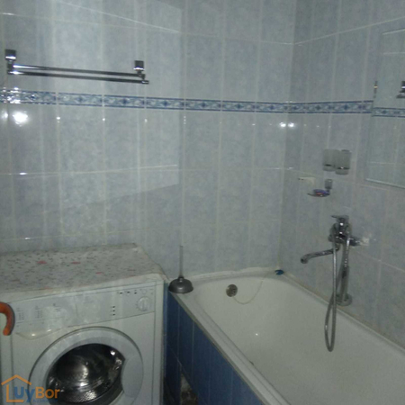 Чилонзорда квартира сотилади 0404