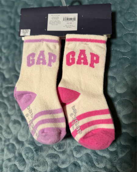 Носочки GAP на 6-12М, в полоску GAP на 12-18М