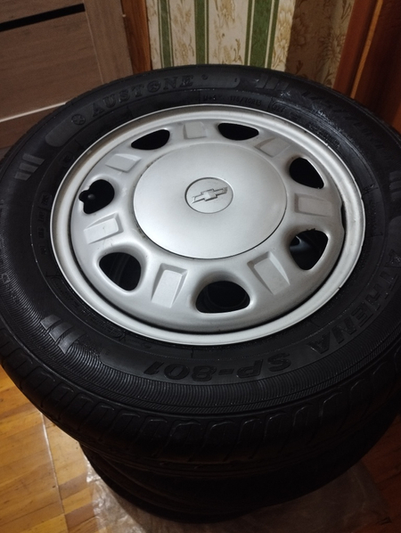 Спарк диски с шинами Austone 175/70/13.