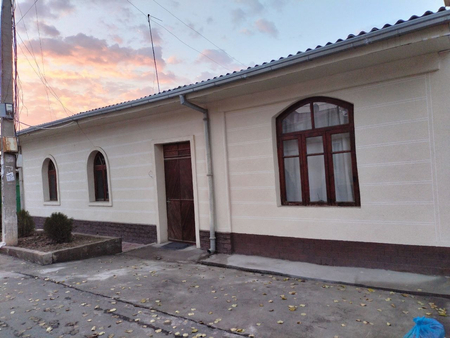 Центр ул.Мироншох 1.3 соток 5 хона