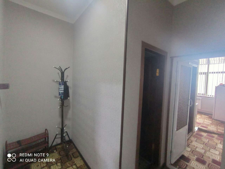 Исмоил Гулрух томонда жойлашган 1 хонали квартира ижарага берилади