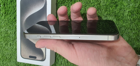 Iphone 15 pro 93% 256GB Titanium KH/A