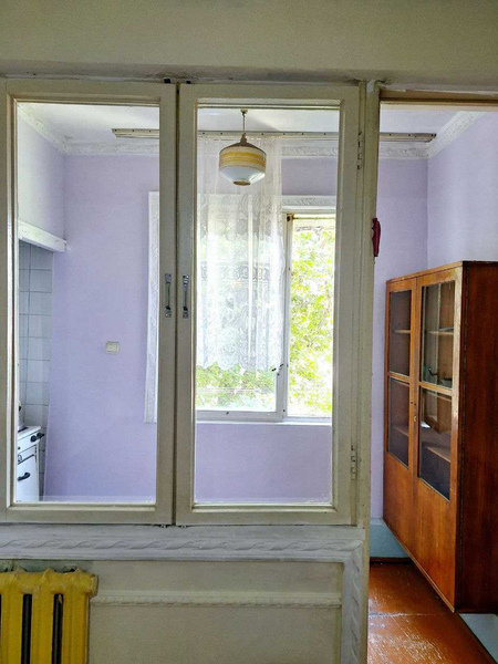 Срочно!!продаю квартиру 1в2/2/4 Мирзо-улугбек кафе \\\
