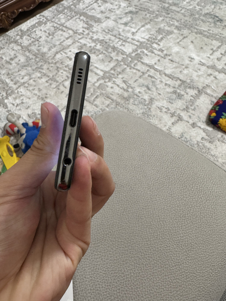 Продам телефон Samsung а 52