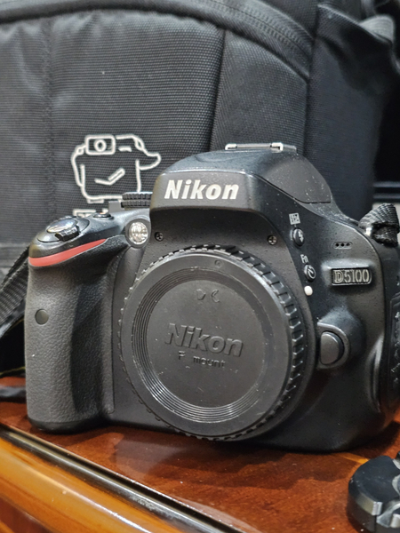Nikon D5100 с 2 объективами