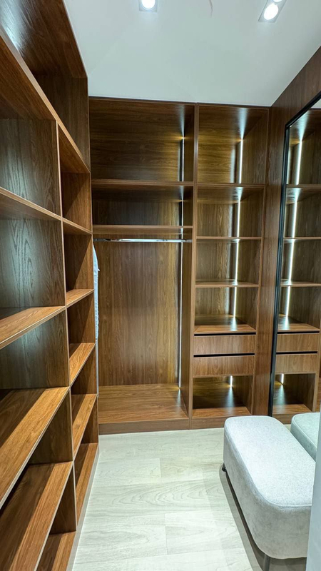Sotuvda Barocco 3 xonalik uy remont Gidrometcenter