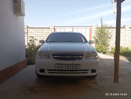 Срочно продаю Лачетти 1,8