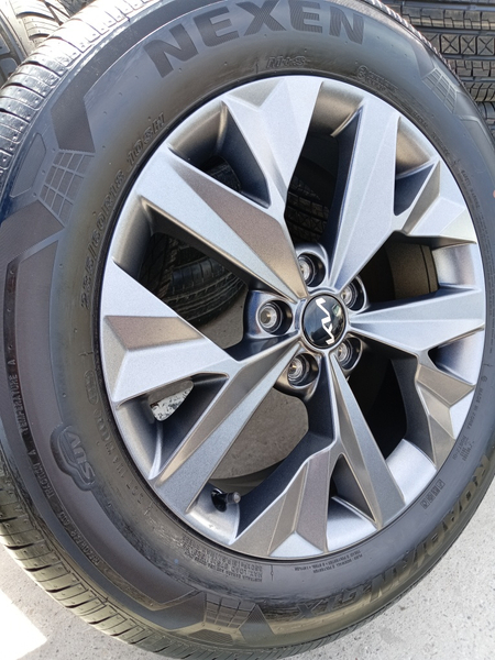 R18 Kia sportj original diska Balon Xolati yangi