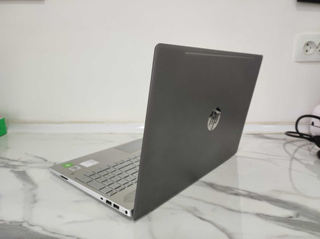 HP Noutbook 1 TB SSD