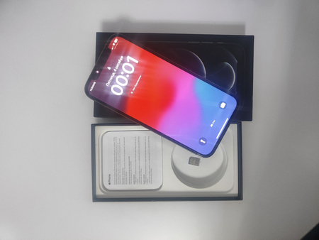 iPhone 12 pro LLA ideal holatda