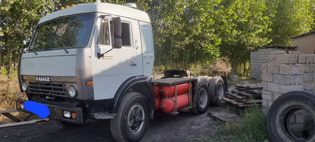 КамАЗ тягач сотилади