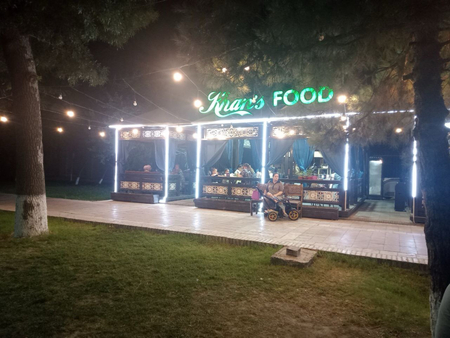 Tayyor fast food BIZNES SOTILADI