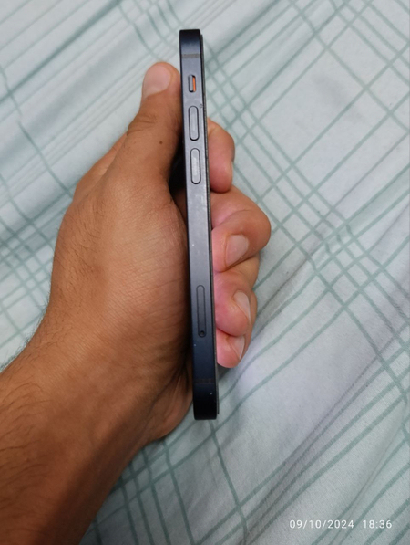 Iphone 12.  mini