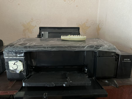 Epson L805 sotiladi ishlatilgan Holati yaxshi